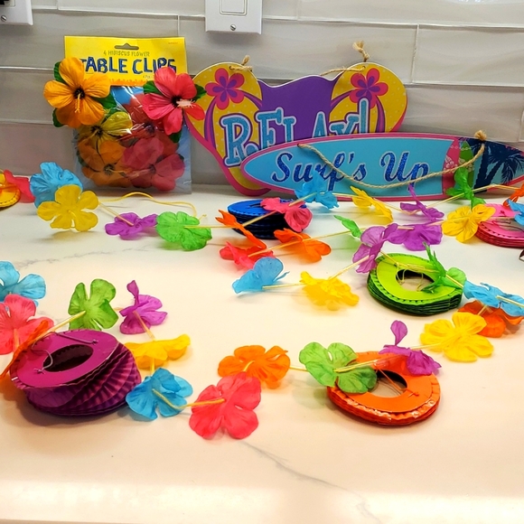 Party Supplies | 52 Hawaiian Themed Party Decorations | Poshmark